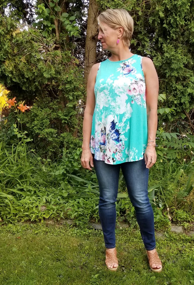 The Perfect Jeans, A Pretty Top, And Betsy Boo's Boutique - Not Your ...